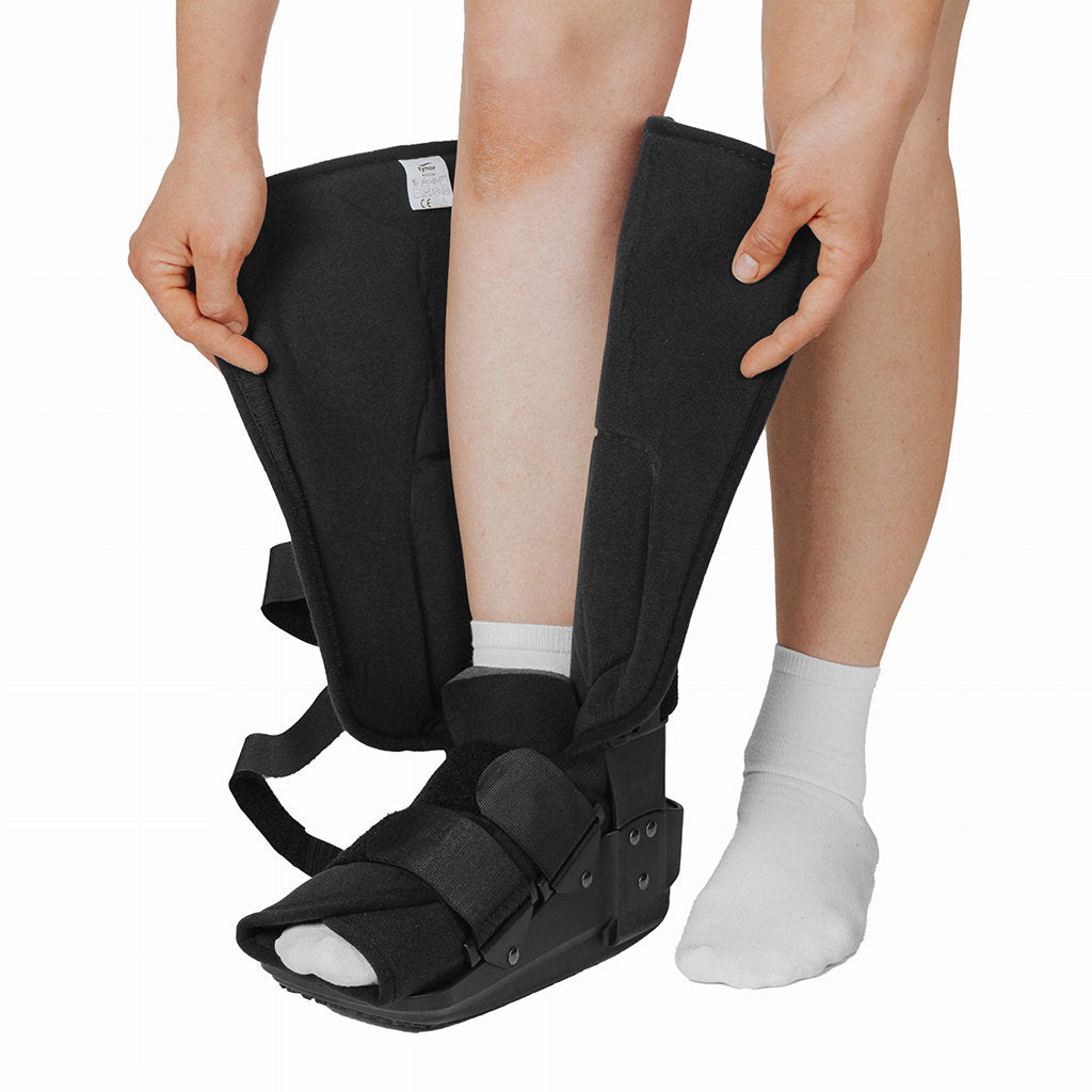 Walker Moon Boot Air (Long) – Tynor Australia
